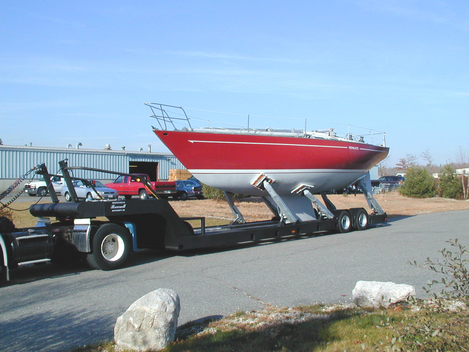 Boat Hauling | Boat Storage | Submersible Trailers