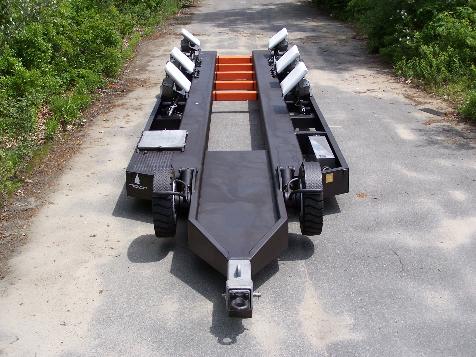 Boat Hauling | Boat Storage | Submersible Trailers