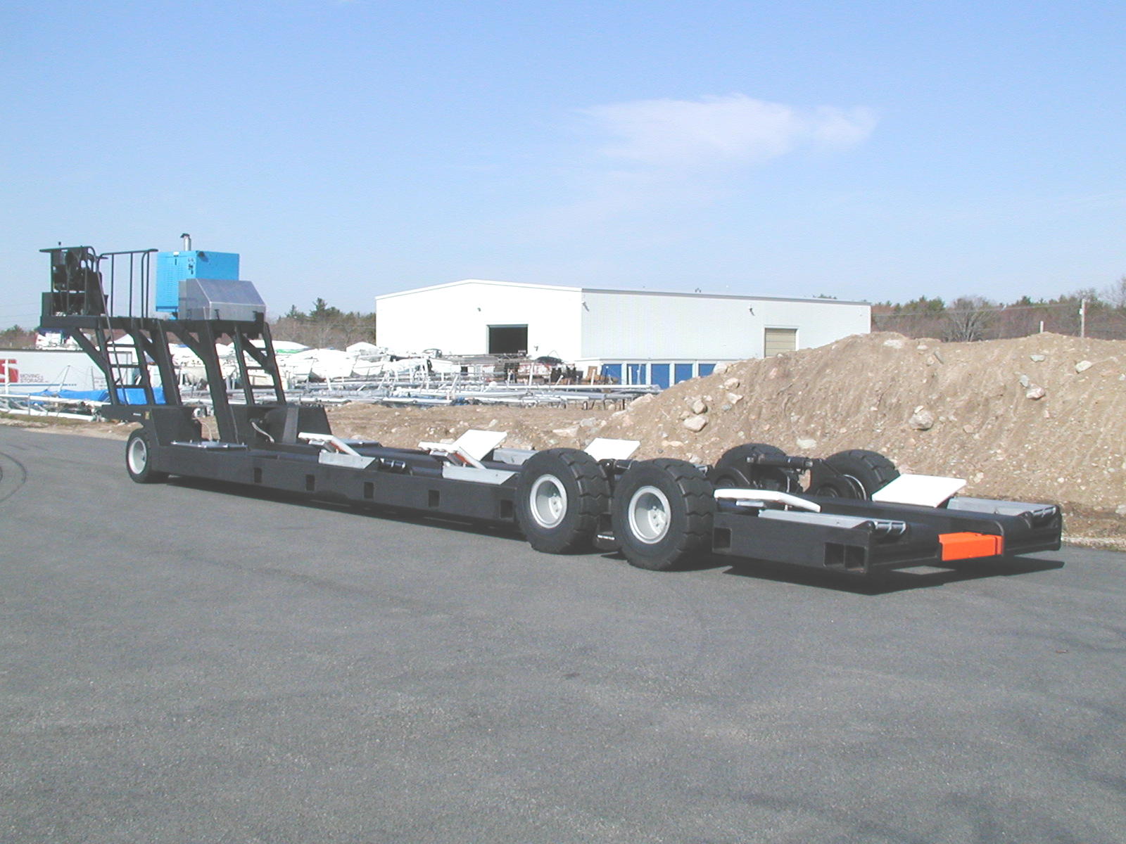 Boat Hauling | Boat Storage | Submersible Trailers